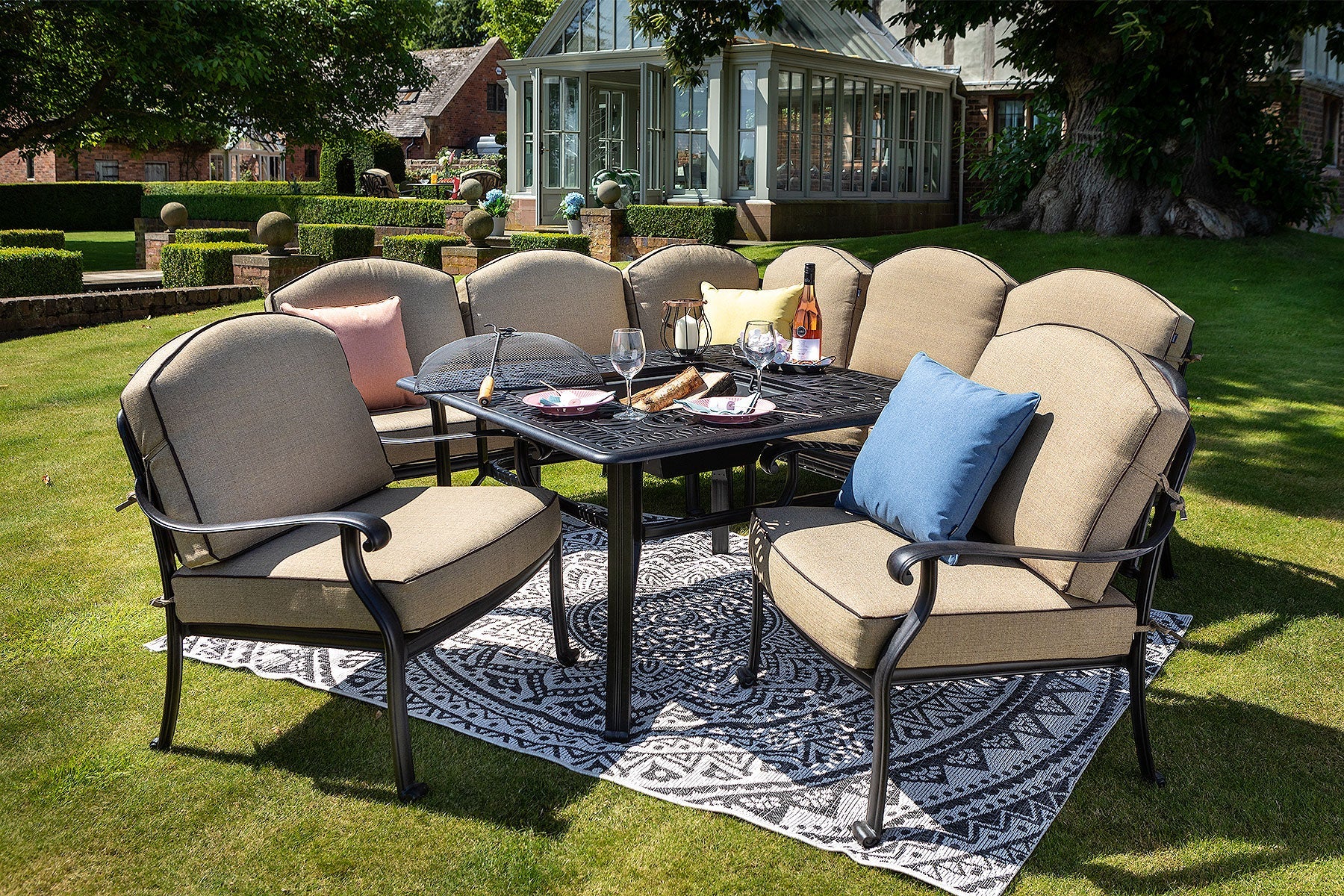 Outdoor Dining Furniture | Elegant Al Fresco Dining Sets – Brights of ...